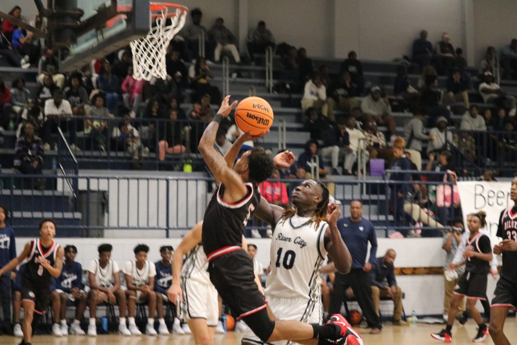 Basketball roundup: Biloxi sweeps Moss Point; Pass tourney underway ...